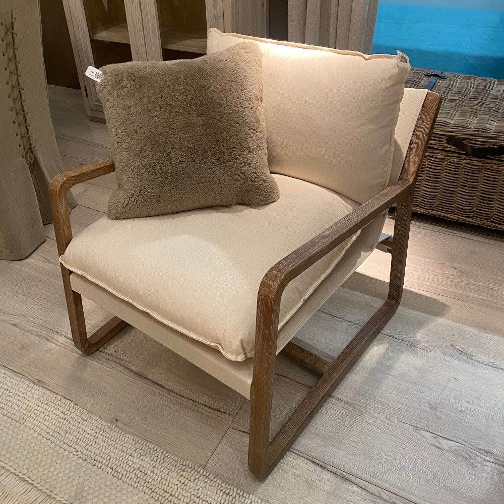Natural Ash Lounge Chair – Town & Country Interiors